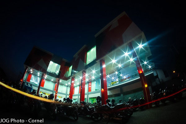 Diduga Sarang Judi, Kantor Gameloft Indonesia Digerebek Diduga Sarang Judi, Kantor Gameloft Indonesia Digerebek
