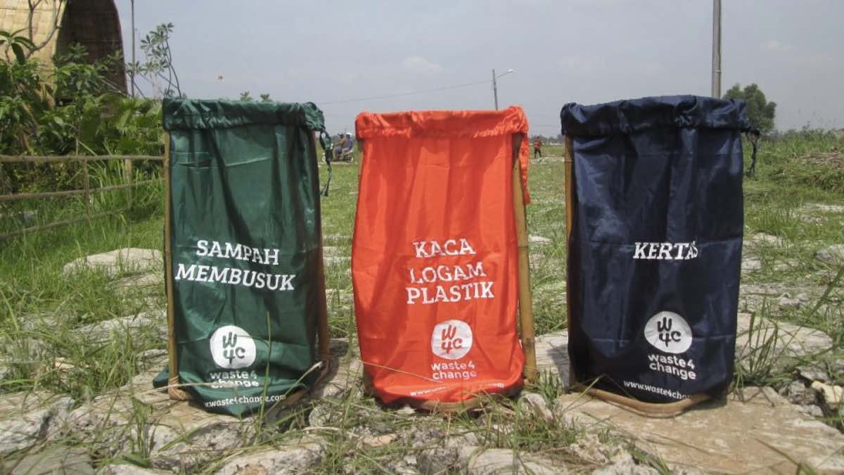 Startup Pengolah Sampah Waste4Change Dapat Pendanaan dari 3 VC Startup Pengolah Sampah Waste4Change Dapat Pendanaan dari 3 VC