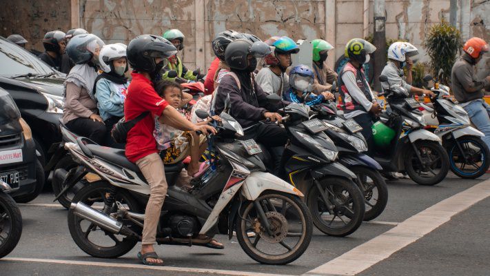 Subsidi sepeda motor listrik belum optimal, banyak pembeli ragu